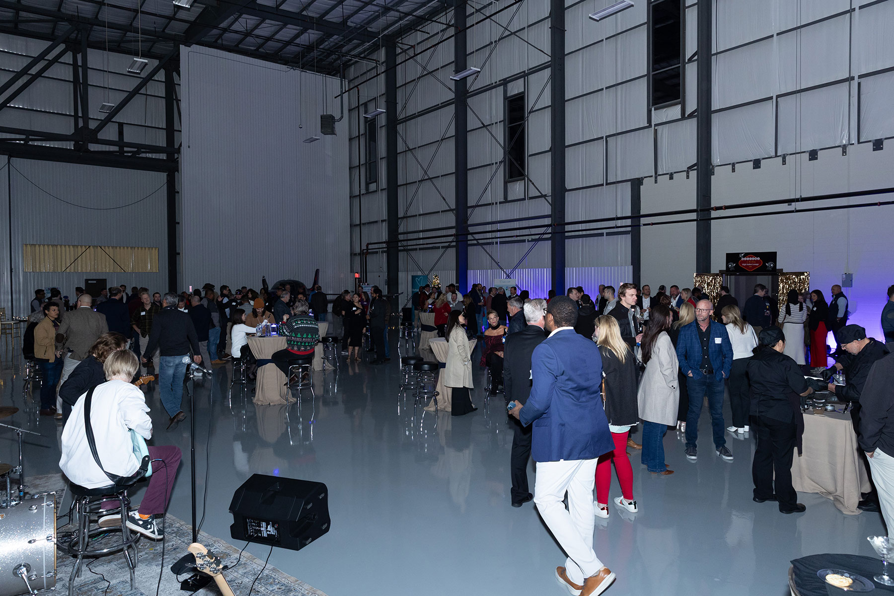 Galaxy FBO Addison Hosts NTBAA Holiday Party - Galaxy FBO